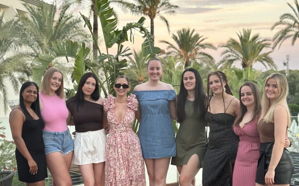 Accounting Student – Accountant She